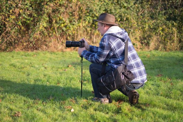 10 Top tips to hold your camera steady - Hacking Photography