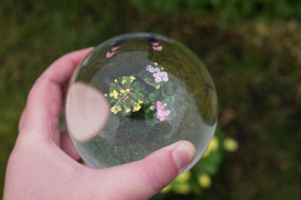 Crystal ball Photography – 7 tips to get you started. - Hacking Photography